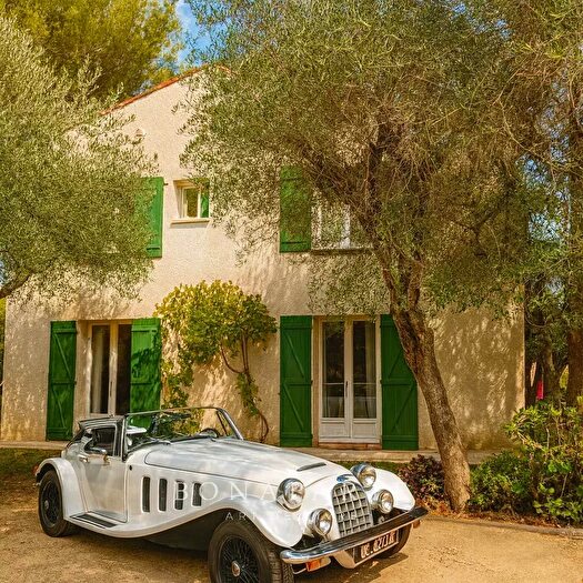 Maison à vendre - Mougins, Le Colombier, Colombe, Cabrières, Le Bordé - 7 pièces - 4 chambres