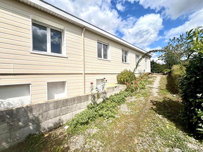 Maison à vendre - Saint-Germain-sur-Moine - 8 pièces - 6 chambres