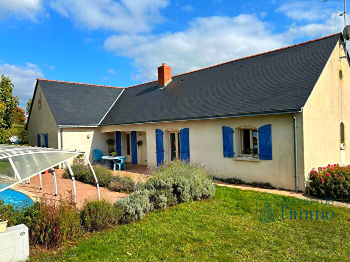 Maison à vendre - Gennes - 7 pièces - 5 chambres