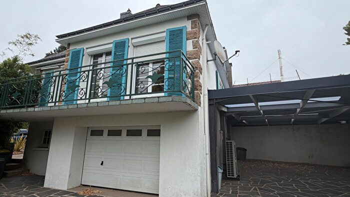 Maison 6 pièces à vendre à Plouguenast
