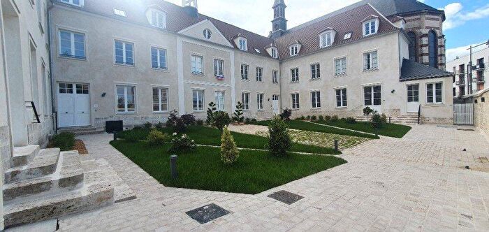 Appartement 2 pièces à Rechèvres-Bas Menus-Boulevard, Chartres, à louer