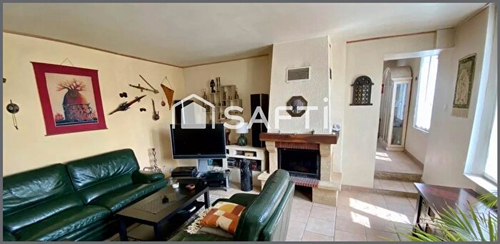 Saint-Germain-des-Prés : Maison 6 pièces à vendre
