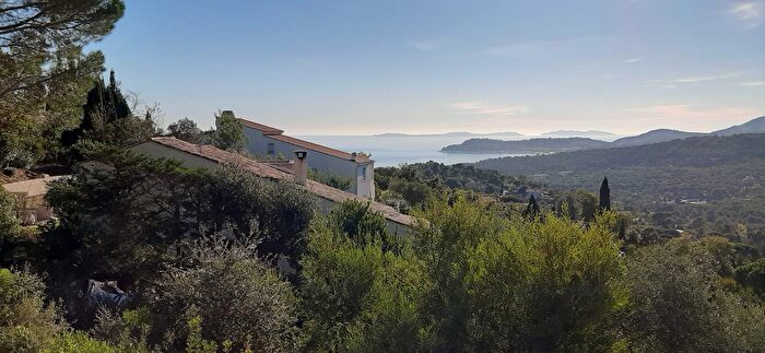 Maison à vendre - La Croix-Valmer - 5 pièces - 4 chambres