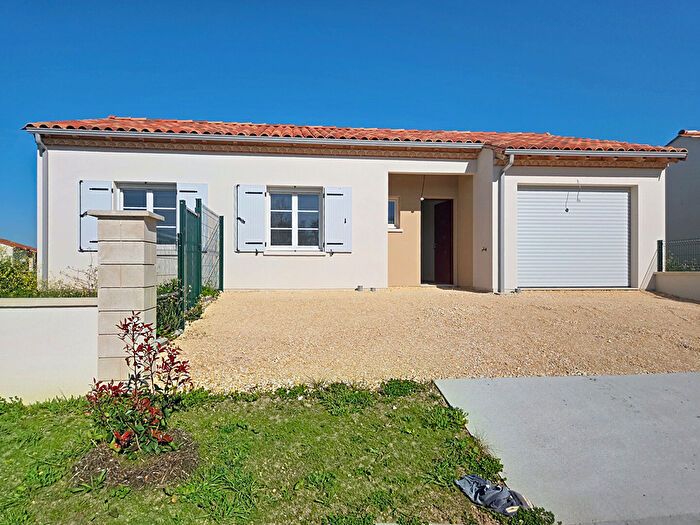 Maison 4 pièces à vendre à Les Artigues-de-Lussac