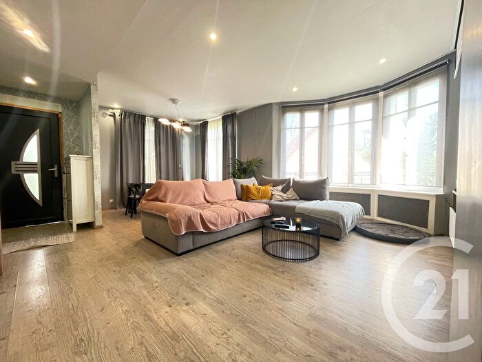 Pontault-Combault, Centre commercial : Maison 5 pièces à vendre