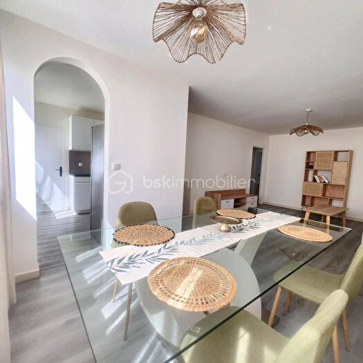 Appartement 3 pièces à louer à Nice, Caucade