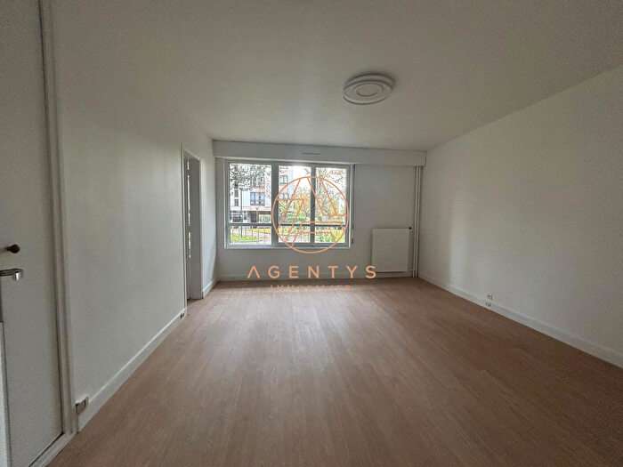 Nogent-sur-Marne, Le Port sous La Lune : Appartement 2 pièces à vendre