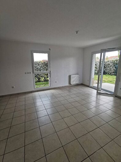 Appartement à louer - Chemin de la Vie, Ambarès-et-Lagrave - 3 pièces - 2 chambres