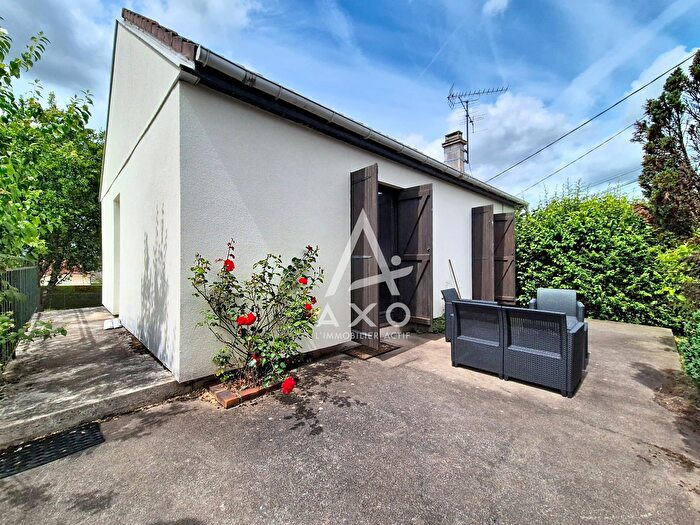 Saint-Privé : Maison 2 pièces à vendre