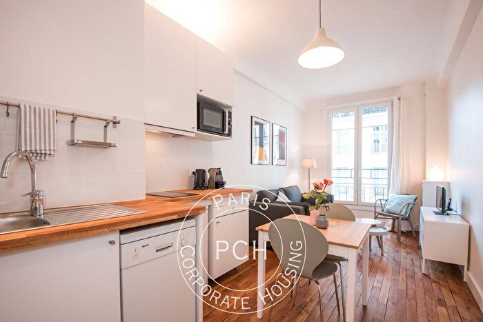 Appartement à louer - Legendre-Lévis, Paris ème arrondissement - 2 pièces - 1 chambre