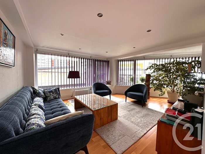 Appartement à vendre - Cherbourg-Octeville - 8 pièces - 4 chambres