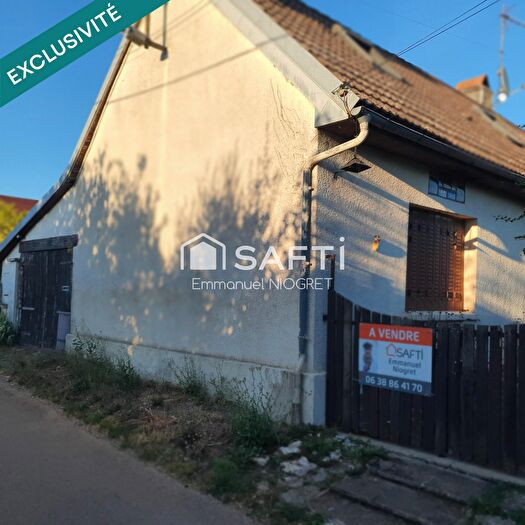 Noiron-sur-Bèze : Maison 7 pièces à vendre