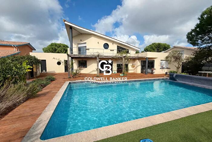 Maison à vendre - Arès - 4 pièces - 5 chambres