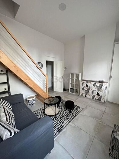 Appartement à louer - Toulon, Champs-de-Mars - 2 pièces - 1 chambre