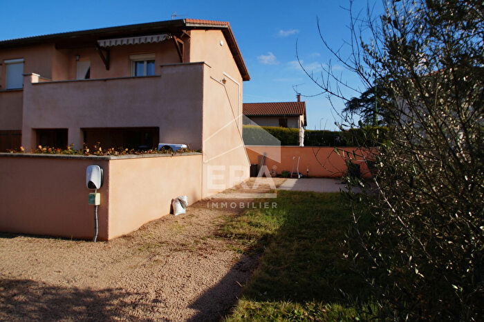 Appartement à louer - Chazay-dAzergues - 4 pièces - 3 chambres