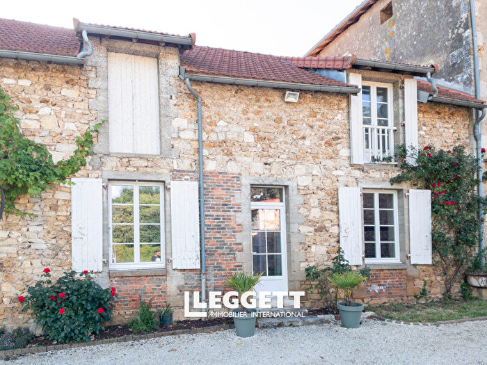 Maison 6 pièces à Chasseneuil-sur-Bonnieure, à vendre
