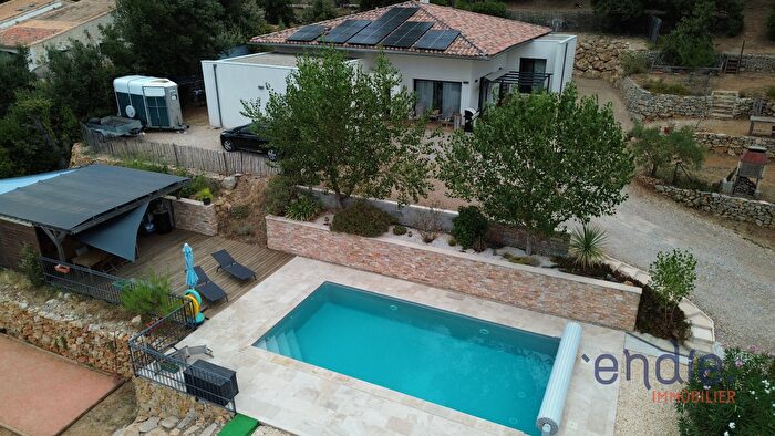 Maison à vendre - Lorgues - 6 pièces - 5 chambres