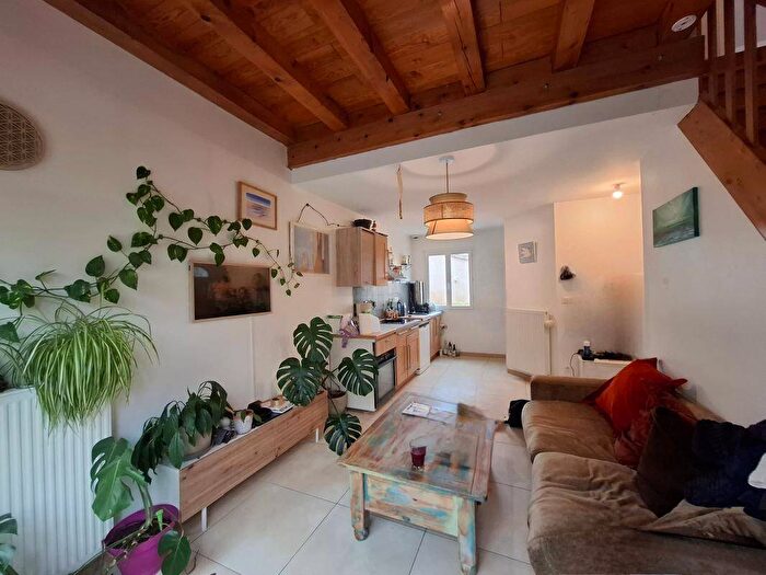 Maison à louer - Grisolles - 2 pièces - 1 chambre