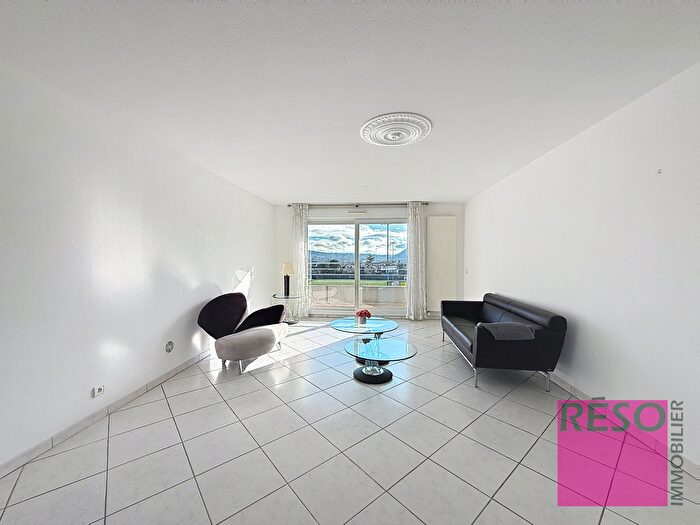 Appartement à louer - Gaillard - 3 pièces - 2 chambres