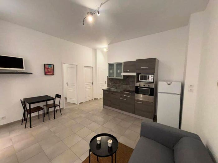Appartement 2 pièces à louer à Les Grandes Carmes, Marseille 2ème arrondissement