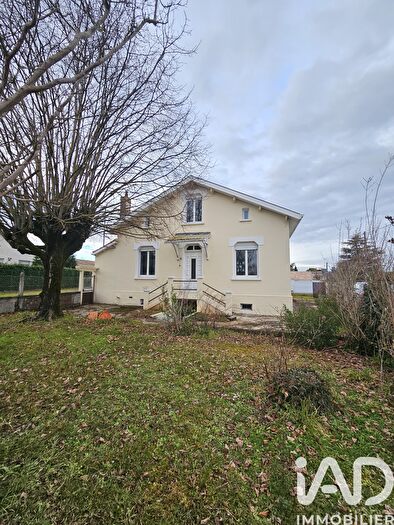 Maison à vendre - La Couronne - 5 pièces - 4 chambres