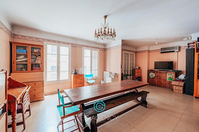 Appartement 4 pièces à vendre - Marseille 1er, Chapitre