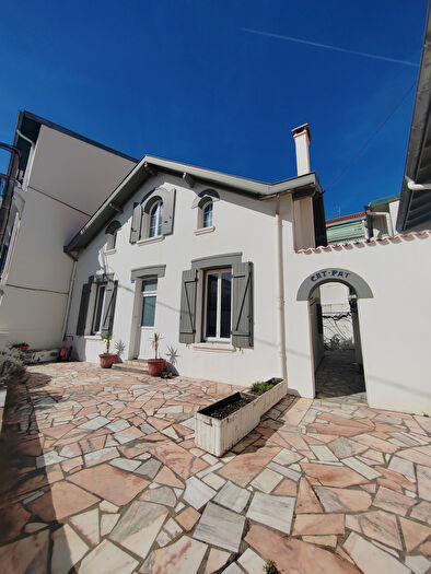 Maison à vendre - Biarritz, Saint-Charles, Phare, Larochefoucauld - 5 pièces - 3 chambres