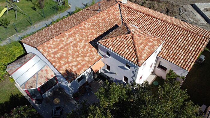 Maison à vendre - Saint-André-de-Cubzac - 7 pièces - 4 chambres