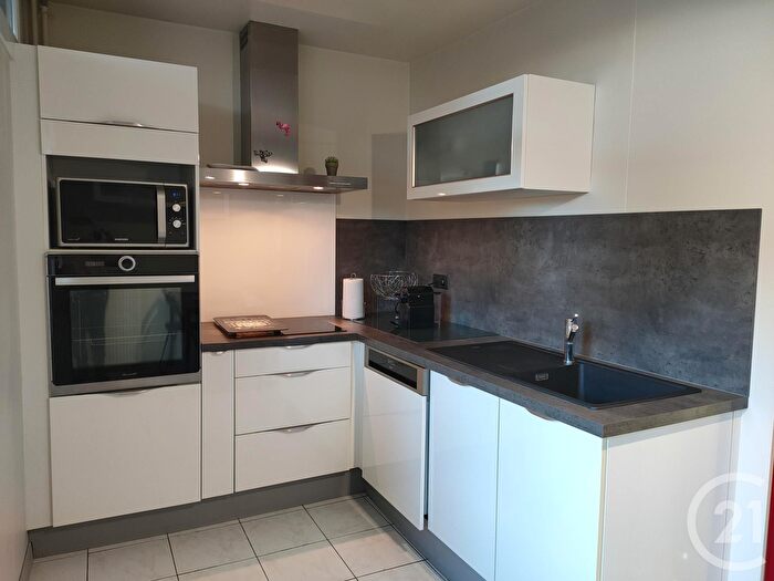 Appartement à vendre - Marseille e , Saint-Julien - 7 pièces - 5 chambres