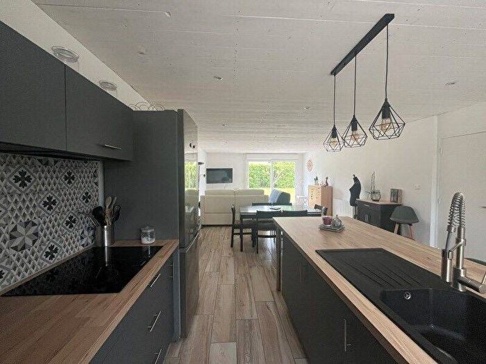 Maison 5 pièces à louer à Kerjouanneau-Kerbertrand, Quimperlé