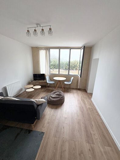 Appartement à louer - Libourne, Saint-Ferdinand, Les Charruauds, Les Dagueys - 2 pièces - 1 chambre