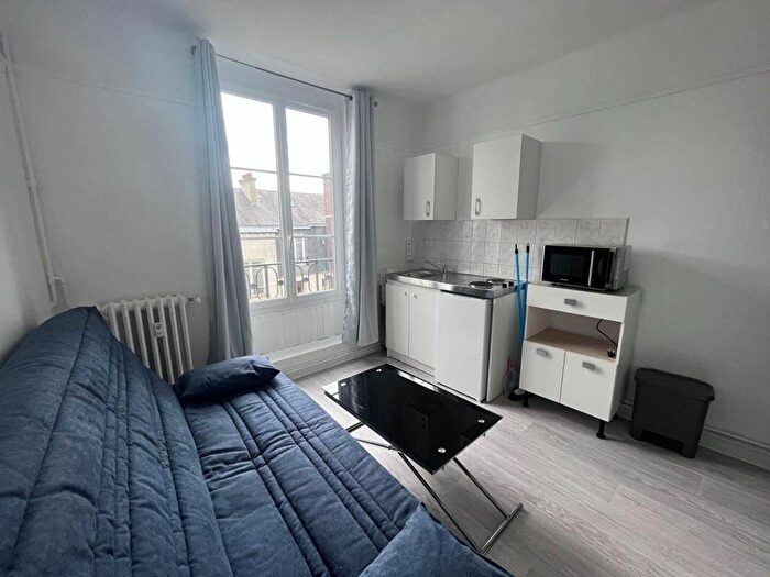 Gare-Leclerc, Le Mans : Appartement 1 pièce à louer