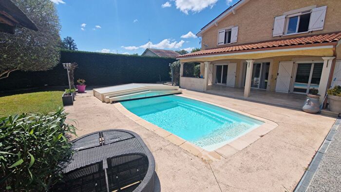 Maison à louer - Genas - 5 pièces - 4 chambres