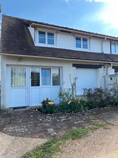 Maison à louer - La Chaussée-dIvry - 4 pièces - 3 chambres