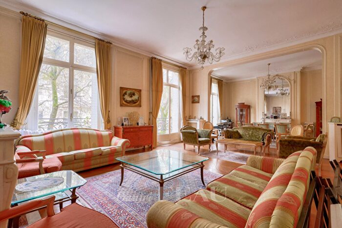 Appartement à vendre - Paris e , Courcelles, Wagram - 6 pièces - 4 chambres