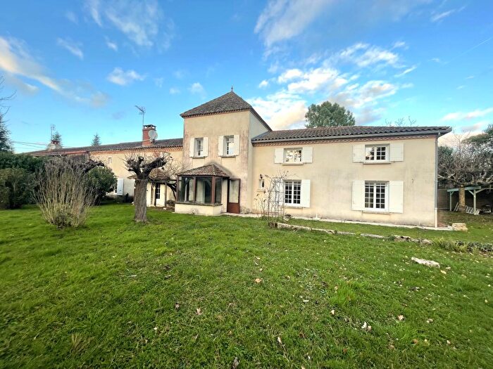Maison à vendre - Sérignac-sur-Garonne - 10 pièces - 4 chambres