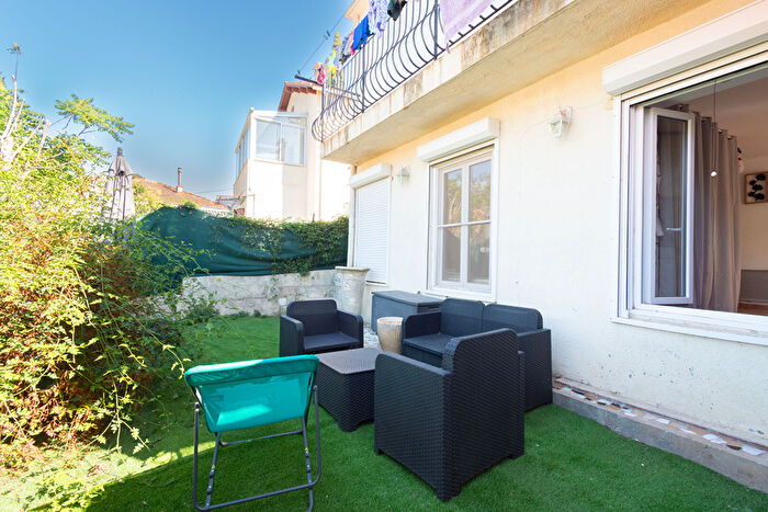 Maison à vendre - Marseille e , Les Baumettes - 5 pièces - 4 chambres