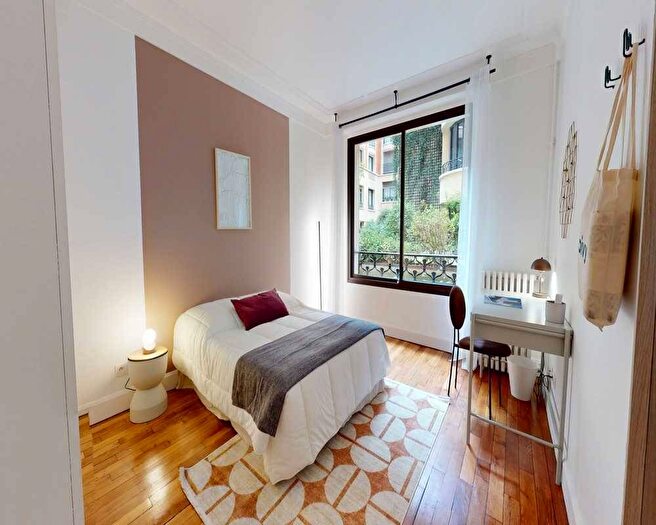 Appartement à louer - Triangle dOr, Paris ème arrondissement - 4 pièces - 4 chambres