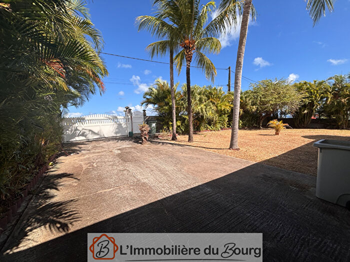 Maison à louer - Sainte-Rose - 5 pièces - 4 chambres