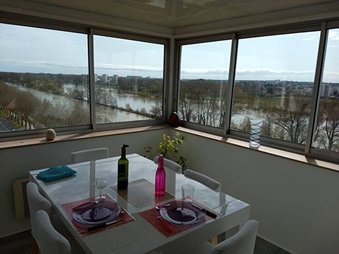 Appartement à louer - Orléans - 2 pièces - 1 chambre