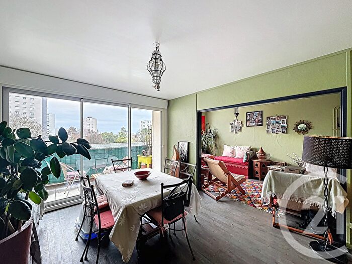 Appartement à vendre - Quartiers Sud-Ouest, Alma - 3 pièces - 2 chambres