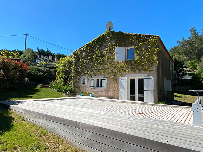 Maison 6 pièces à Saint-Savournin, à louer