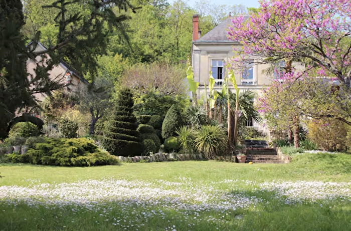 Cinq-Mars-la-Pile : Maison 7 pièces à vendre