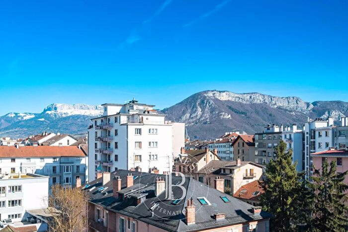 Appartement à vendre - Annecy, Mandallaz, Prairie, Vovray - 5 pièces - 3 chambres