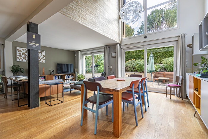 Maison à vendre - Le Pecq, Vignes, Benettes - 8 pièces - 4 chambres