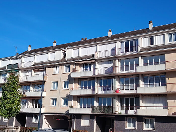 Appartement à vendre - Lucé, Centre-ville - 4 pièces - 2 chambres