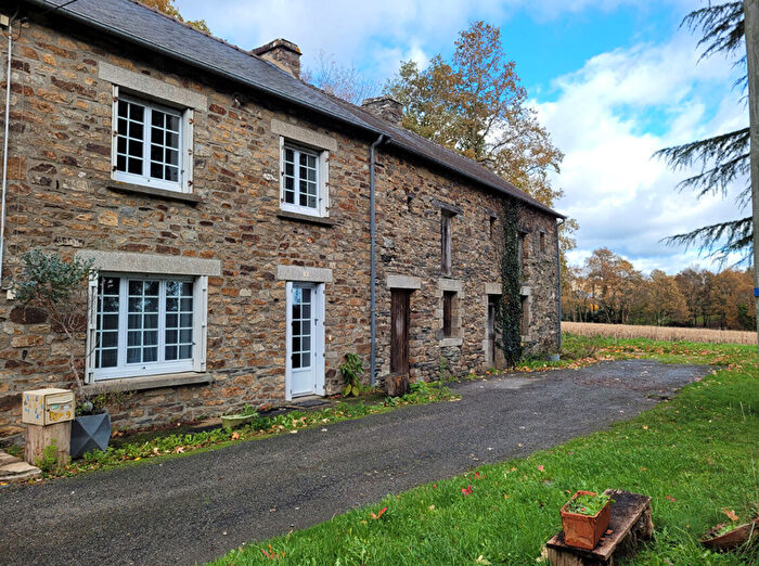 Bains-sur-Oust - Maison 4 pièces à louer