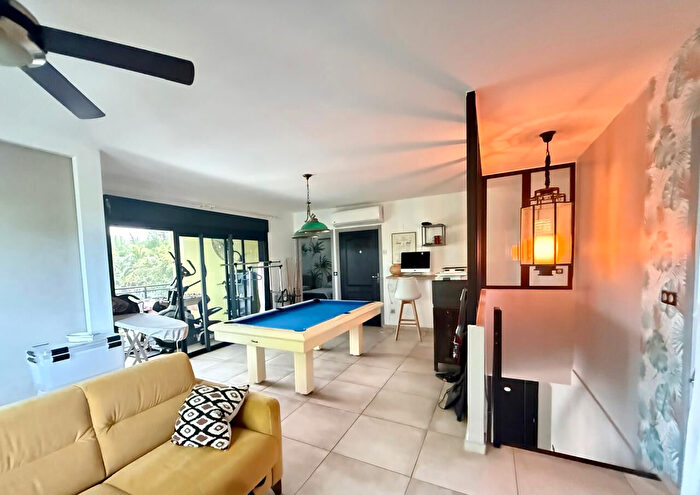 Maison à vendre - Saint-Paul, Ermitage les Bains - 9 pièces - 6 chambres