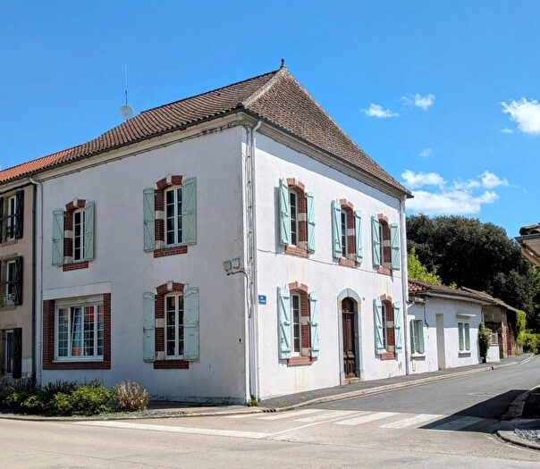 Maison 9 pièces à vendre à Villecomtal-sur-Arros
