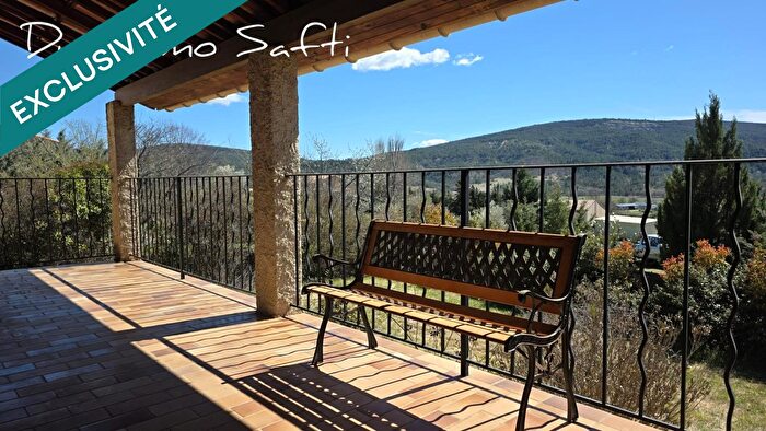 Maison à vendre - Saint-Étienne-les-Orgues - 4 pièces - 3 chambres